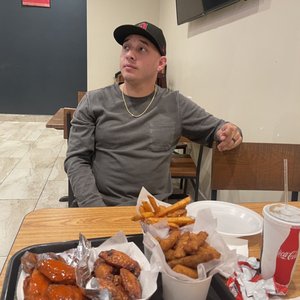 SOCAL WINGS - 267 Photos & 239 Reviews - 349 N State College Blvd ...