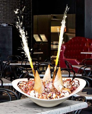 SUGAR FACTORY - RIVER NORTH - 989 Photos & 845 Reviews - 55 E Grand Ave ...