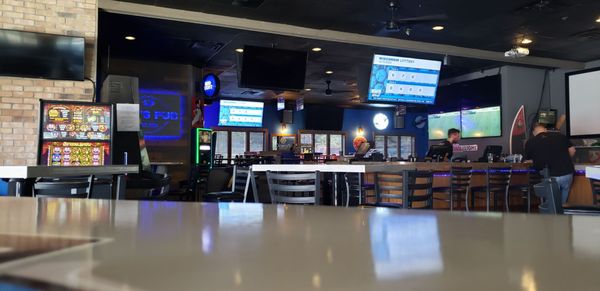 FOX’S PUB - Updated August 2024 - 50 Photos & 37 Reviews - 4395 S 76th ...