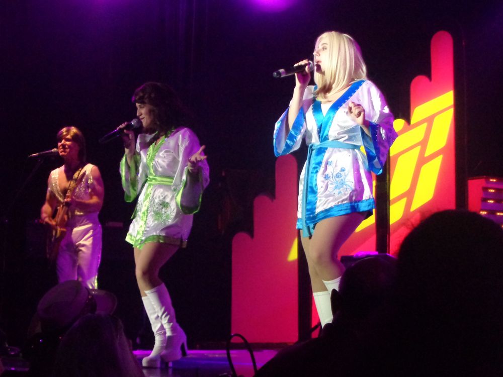 DON’S CELEBRITY THEATER - Updated January 2026 - 14 Reviews - 1650 S ...