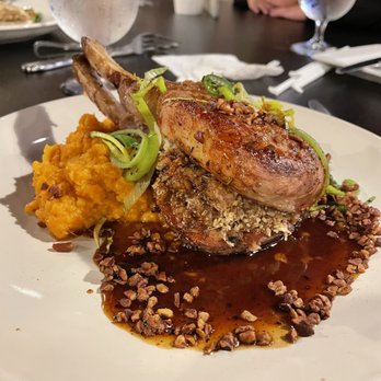 THE LIBRARY ON FERN - Updated July 2025 - 97 Photos & 63 Reviews - 8660 ...