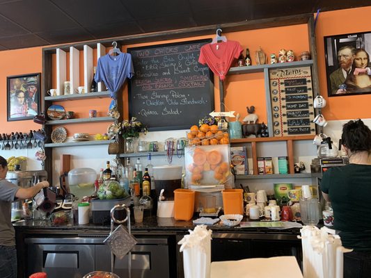 TWO CHICKS CAFE - 987 Photos & 1023 Reviews - 901 Convention Center ...