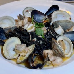 THE SHELL RESTAURANT - Updated December 2025 - 170 Photos & 155 Reviews ...