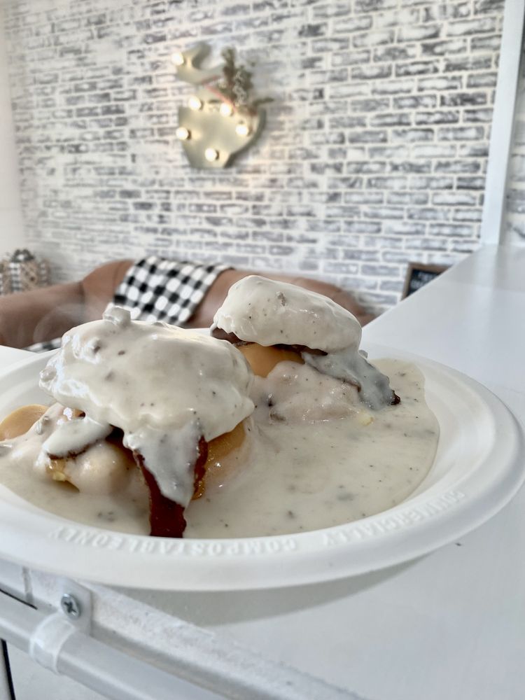 BITTY BISTRO - Updated December 2025 - 20 Photos - 106 Old Stage Rd ...