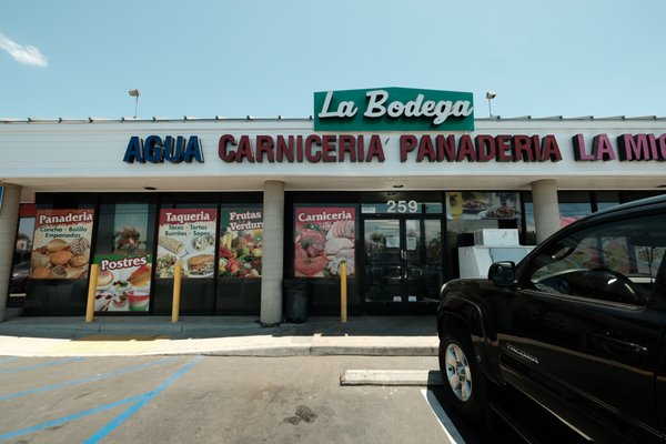 LA BODEGA MARKET - 69 Photos & 117 Reviews - 259 S Tustin St, Orange ...