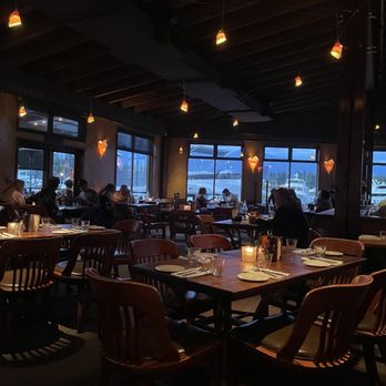 CARDERO’S RESTAURANT & MARINE PUB - Updated August 2024 - 878 Photos ...