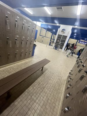 CLEMENT MIDDLE SCHOOL - Updated July 2025 - 15 Photos - 501 E ...