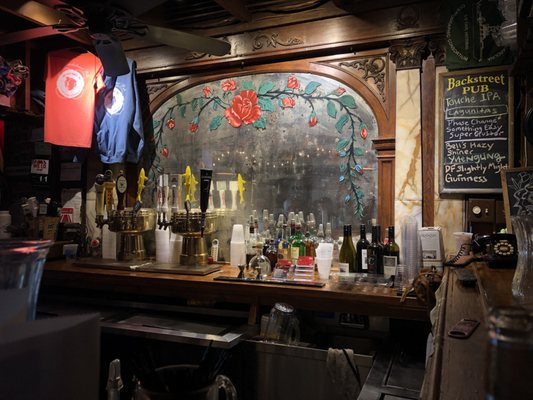 BACKSTREET PUB - Updated May 2024 - 17 Photos & 34 Reviews - 124 Middle ...