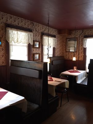 HAPPY APPLE INN - 57 Photos & 76 Reviews - 29 Imlaystown Rd, Cream ...