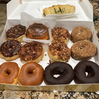 MAYNARDS DONUTS - Updated October 2025 - 13 Photos & 15 Reviews - 2155 ...