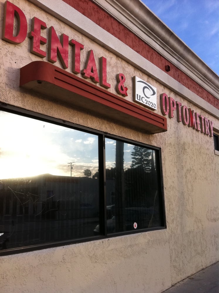 UC 20 20 OPTOMETRY - Updated December 2025 - 32 Reviews - 3000 E ...