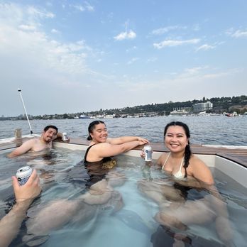 HOT TUB BOATS - Updated November 2025 - 200 Photos & 164 Reviews - 2520 Westlake Ave N, Seattle ...