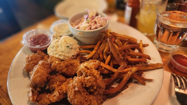 CAPTAIN GROOVY’S GRILL & RAW BAR - Updated March 2025 - 644 Photos ...