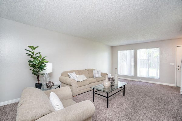 TORREY RIDGE - Updated December 2025 - 11 Photos - 222 S Clovis Ave ...