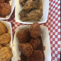 CD’S WINGS - WESTMINSTER - Updated August 2025 - 213 Photos & 479 ...