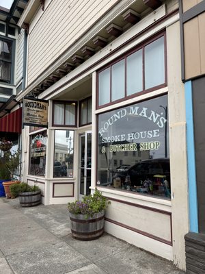 ROUNDMAN’S SMOKE HOUSE - Updated October 2025 - 57 Photos & 84 Reviews ...