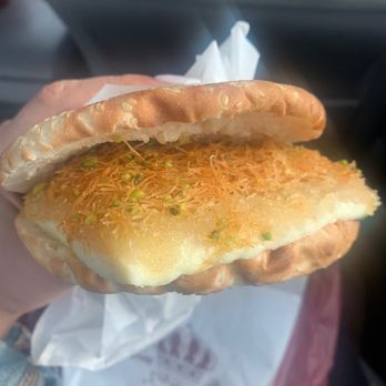 CROWN PASTRIES - Updated December 2024 - 119 Photos & 47 Reviews - 2086 ...