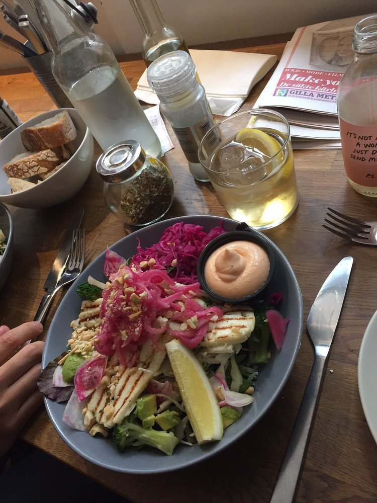 EN HALV TRAPPA NER - Wollmar Yxkullsgatan 3, Stockholm, Sweden - Cafes ...