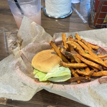FARM BURGER - MIDTOWN ATLANTA - 98 Photos & 94 Reviews - 22 14th St NW ...