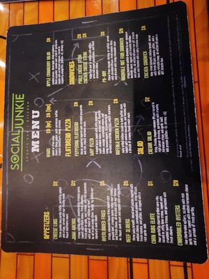 SOCIAL JUNKIE SPORTS BAR + KITCHEN - Updated November 2025 - 46 Photos & 30 Reviews - 2412 ...