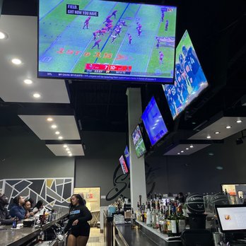 STATS RESTAURANT & BAR - 323 Photos & 283 Reviews - 3425 David Cox Rd ...