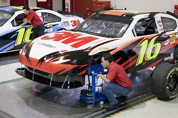 UNIVERSAL TECHNICAL INSTITUTE - Updated December 2025 - 10 Photos & 12 ...