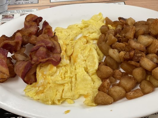 T-VILLE DINER - 132 W Main St, Thomasville, North Carolina - 33 Photos ...