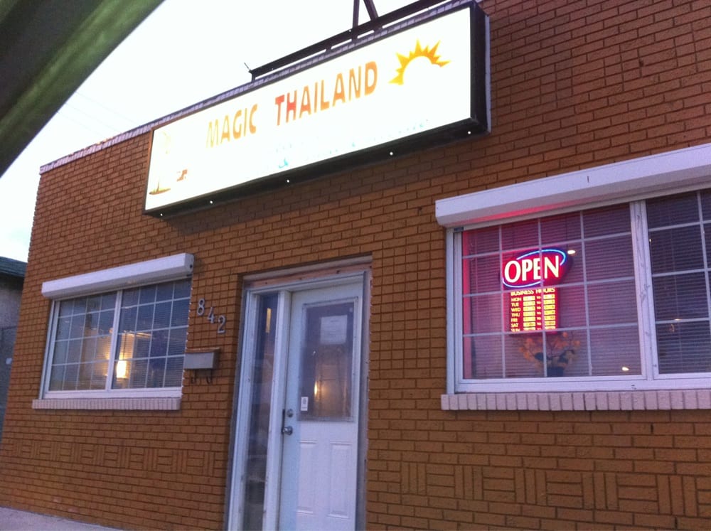 MAGIC THAILAND RESTAURANT - Updated July 2024 - 32 Photos & 18 Reviews ...