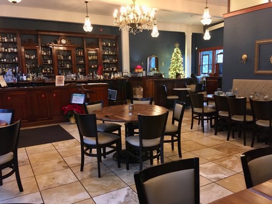 THE NOBLE FOX - 98 Photos & 57 Reviews - 101 N Water St, Silverton, OR ...