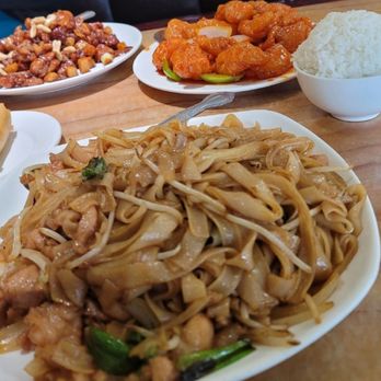 GOLDEN PALACE CHINESE RESTAURANT - Updated September 2025 - 256 Photos ...