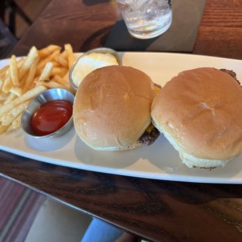 HAZELWOOD FOOD AND DRINKS - Updated July 2024 - 1254 Photos & 967 ...