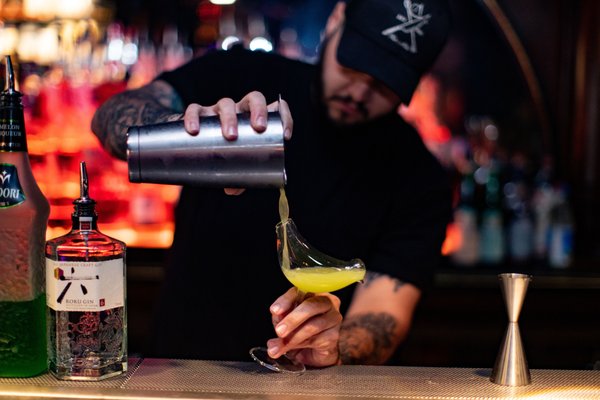 THE ALIBI COCKTAILS & BITES - Updated July 2025 - 118 Photos & 55 ...