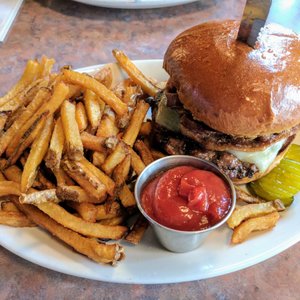 CITY POOL HALL & SPORTS BAR - 31 Photos & 74 Reviews - 640 W Hubbard St ...