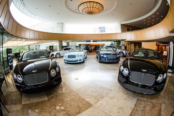 POST OAK MOTOR CARS - Updated January 2026 - 19 Photos - 1530 West Lp S ...