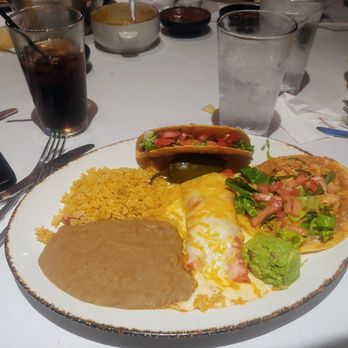 CYCLONE ANAYAS TEX MEX KITCHEN - Updated May 2025 - 421 Photos & 450 ...