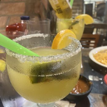 EL REFU - Updated December 2025 - 53 Photos & 29 Reviews - 7875 ...