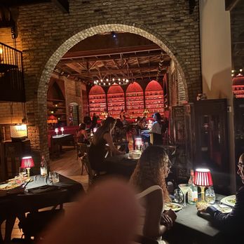 SIDEBAR - Updated December 2025 - 227 Photos & 107 Reviews - 215 E ...