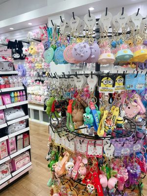 PINK BOX - Updated October 2025 - 29 Photos & 17 Reviews - 6929 Airport ...