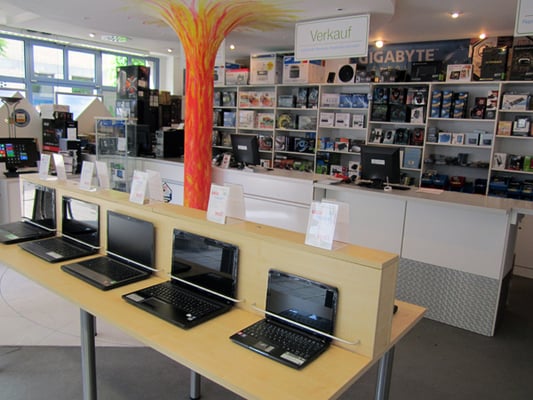 K&M COMPUTER SHOP - Updated March 2025 - Gartenstr. 13, Sindelfingen ...