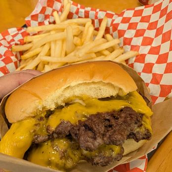 OH G BURGER - Updated July 2025 - 212 Photos & 88 Reviews - 1213 A St ...