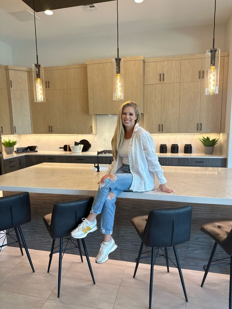 SHERRI PLOTKE - Contact Agent - 10725 N 121st Pl, Scottsdale, Arizona - Real Estate Agents ...