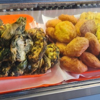 ACR HOT ROTI & DOUBLES - Updated December 2025 - 51 Photos & 53 Reviews ...