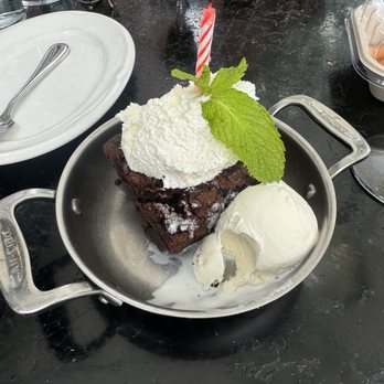 THE HAMILTON INN - Updated January 2025 - 883 Photos & 843 Reviews ...