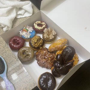 TASTEE KING DONUTS - 21 Photos & 27 Reviews - Donuts - 4627 Hwy 58 ...