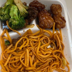 PANDA EXPRESS - Updated December 2025 - 15 Photos - 4932 N May Ave ...
