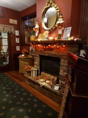 COOPERAGE INN - 260 Photos & 304 Reviews - 2218 Sound Ave, Baiting ...