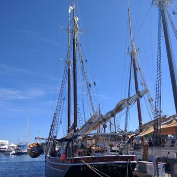 SCHOONER LEWIS R FRENCH - Updated December 2025 - 59 Photos & 23 ...