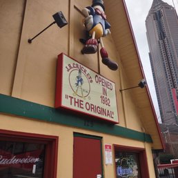 THE ORIGINAL J.R. CRICKETS IN MIDTOWN ATLANTA - Updated July 2025 - 422 ...