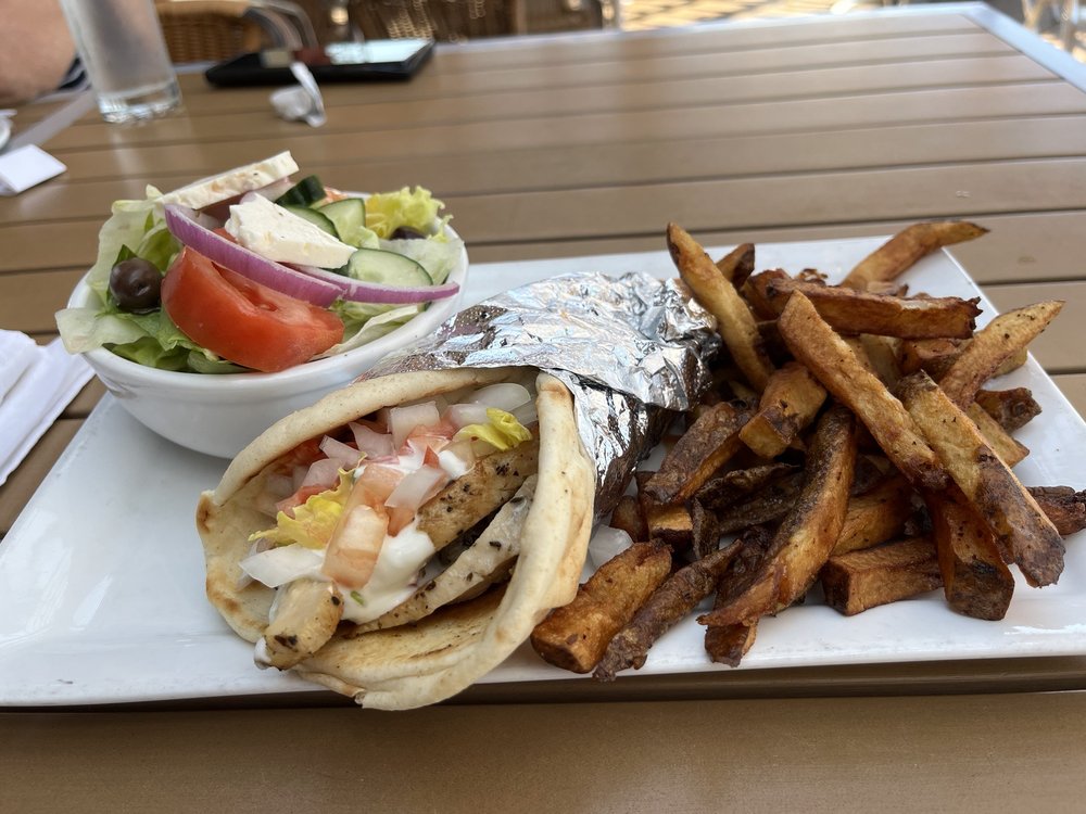 DEJA VU RESTAURANT & BAR - Updated May 2025 - 16 Reviews - 882 Main ...