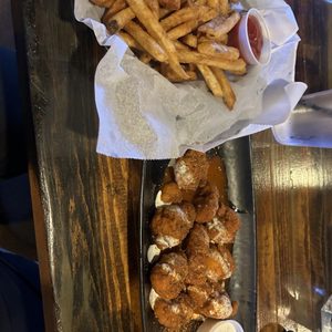 BLINKY’S NOBLE GRILL & BAR - Updated March 2025 - 36 Photos & 44 ...
